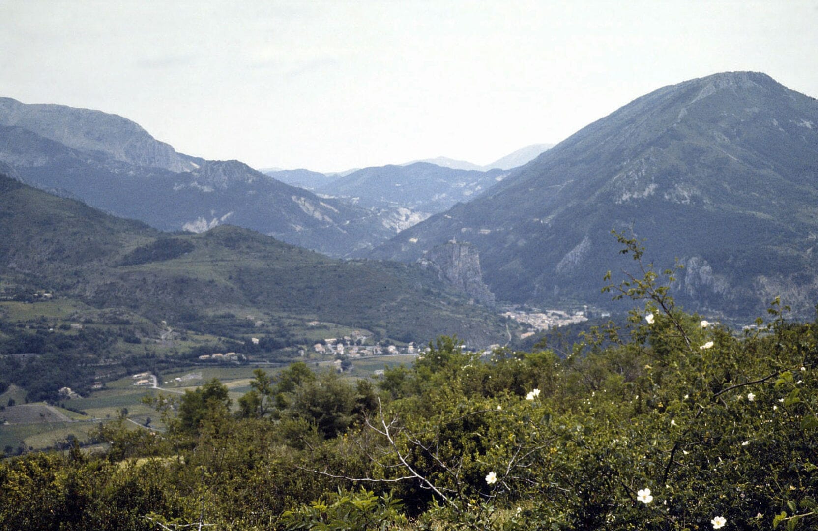 Things to Do in Castellane, France 2025 - Hotels & Flights - Earth Roulette