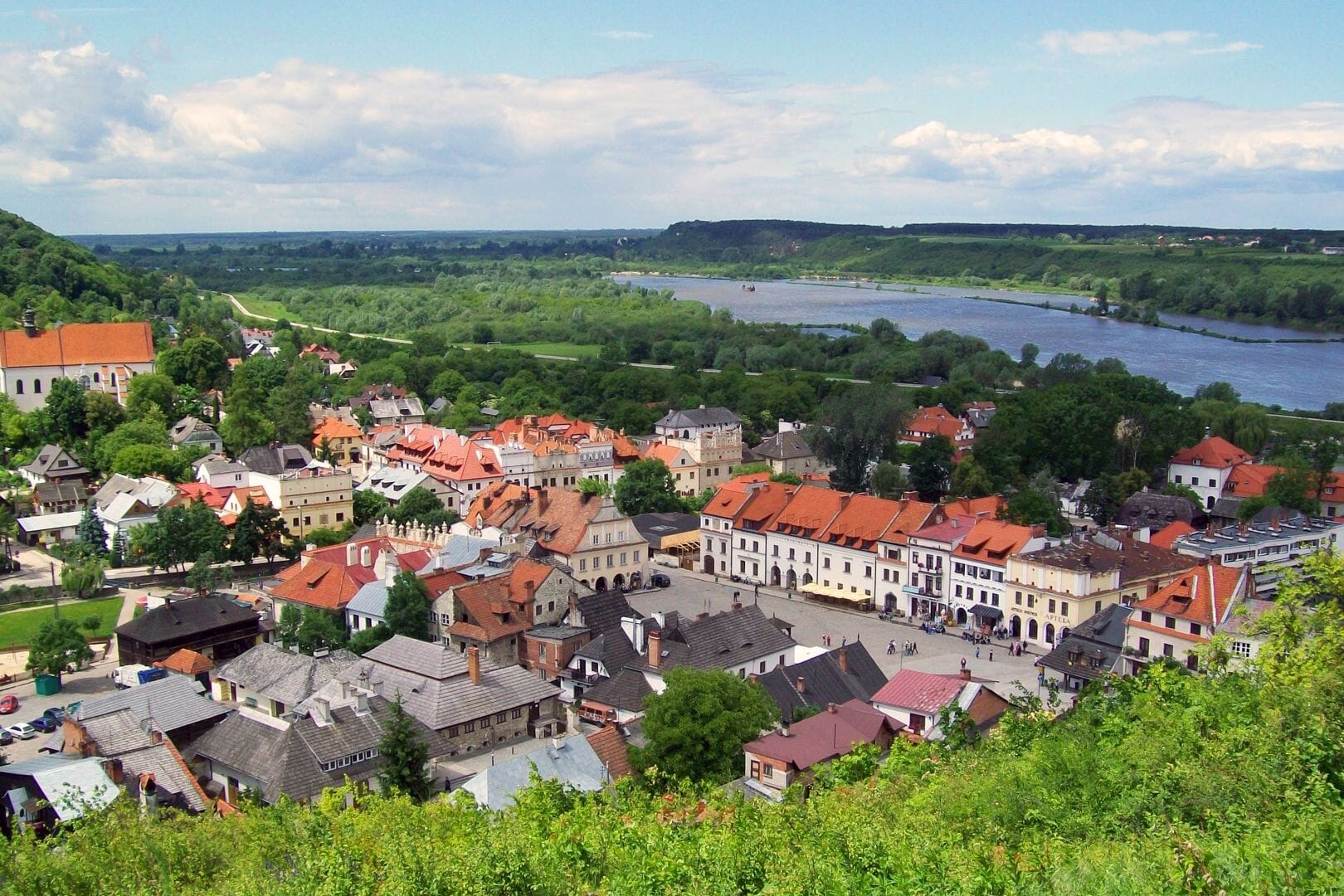 Qué Hacer en Kazimierz Dolny, Polonia 2026 - Hoteles y Vuelos - Earth ...
