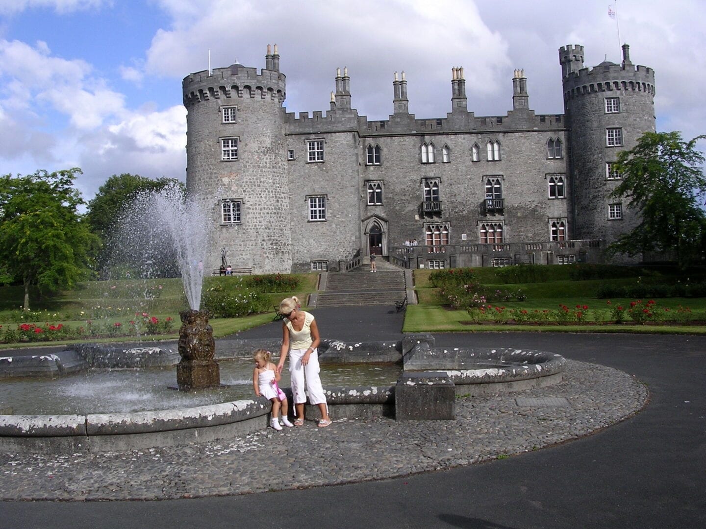 Kilkenny Travel Guide, Photos & Videos, Things to do & see - Earth Roulette
