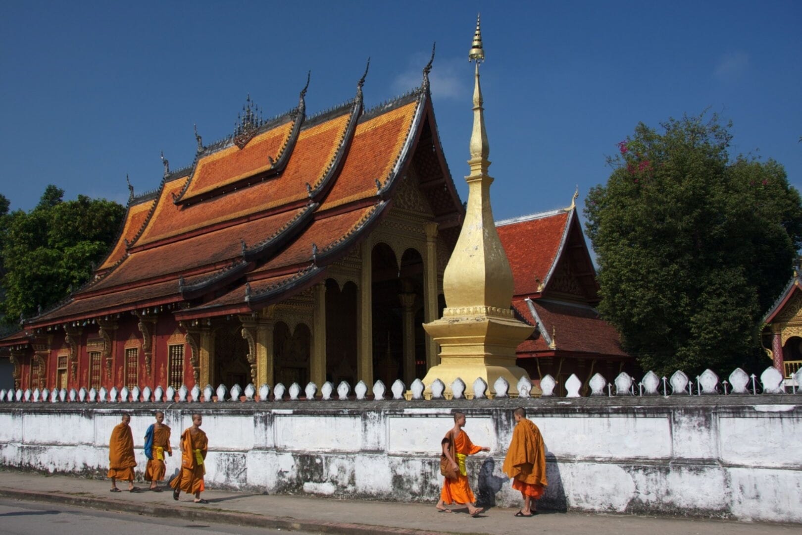 Things to Do in Luang Prabang, Laos 2026 - Hotels & Flights - Earth ...
