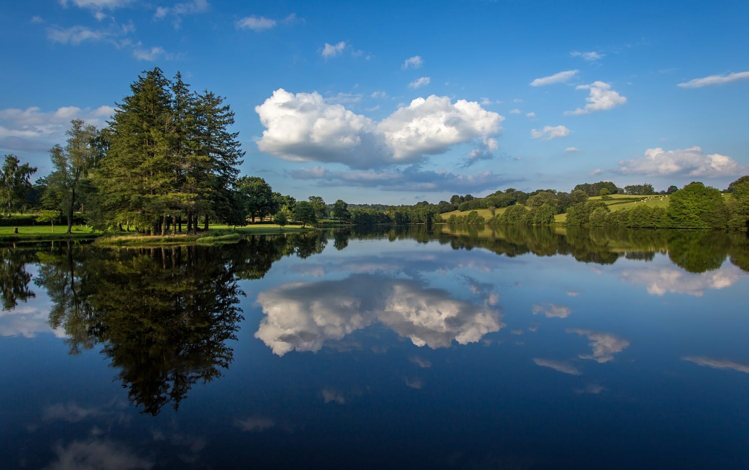 Random City in France. Random France Town Generator - Earth Roulette